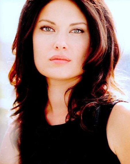 Anna Van Hooft image