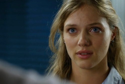 Picture of Tracy Spiridakos