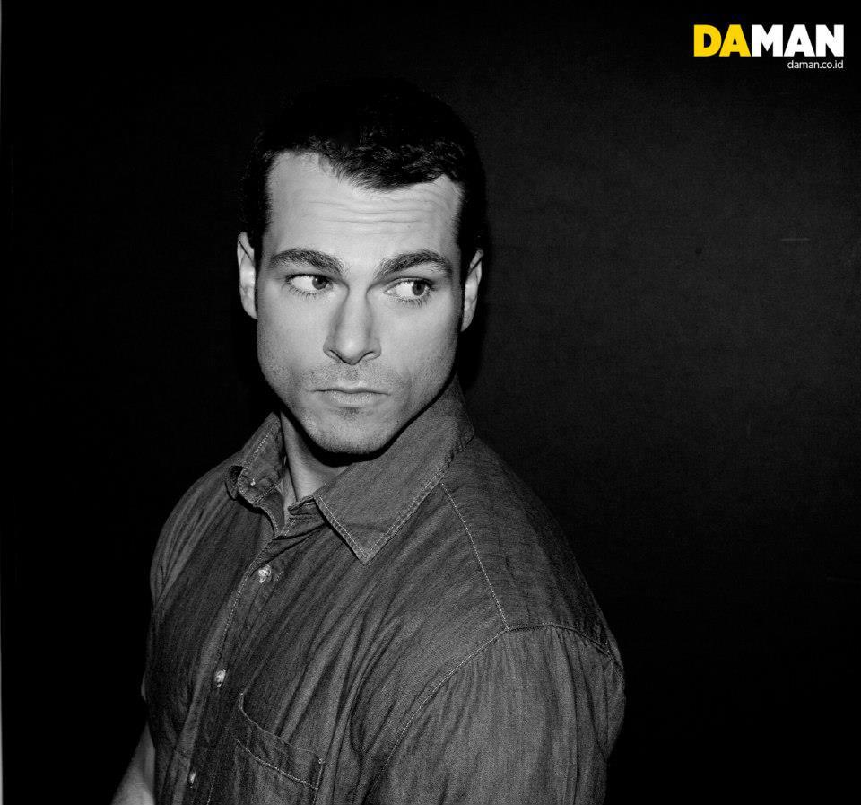 Picture of Shawn Roberts