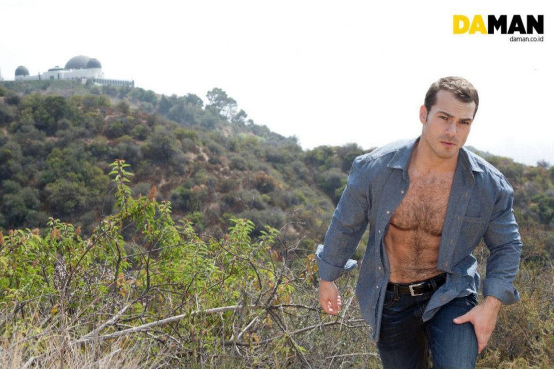 Image of Shawn Roberts