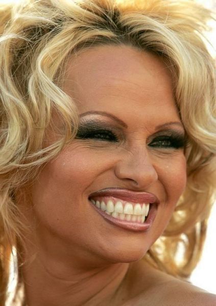 Pamela Anderson image