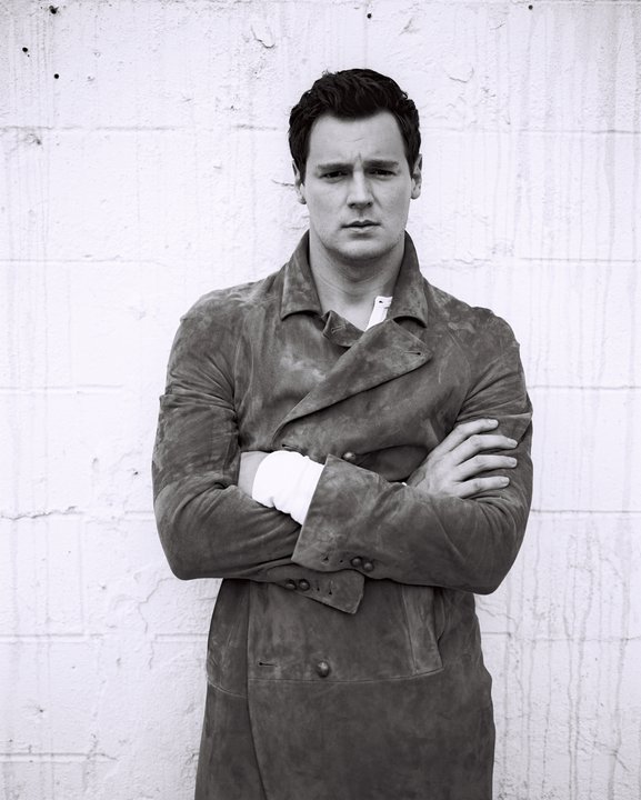 Benjamin Walker picture