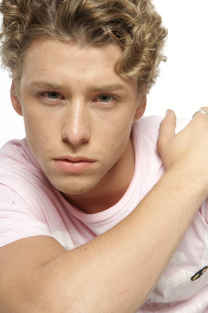 Picture of Mitch Hewer
