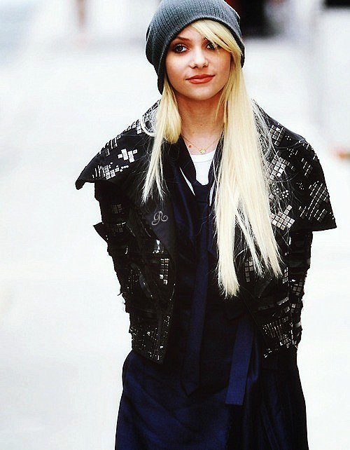 Picture of Taylor Momsen