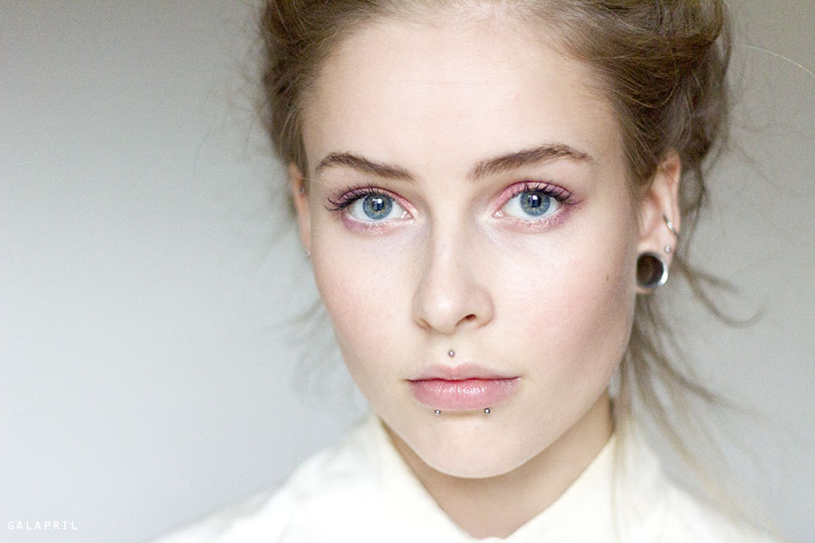 Picture of Anna April