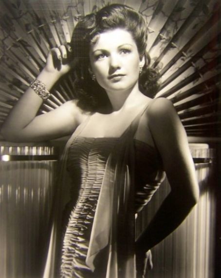 Anne Baxter
