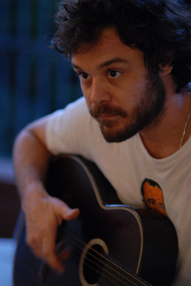 Picture of Rodrigo Amarante