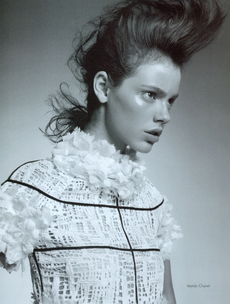 Picture of Laura Neiva