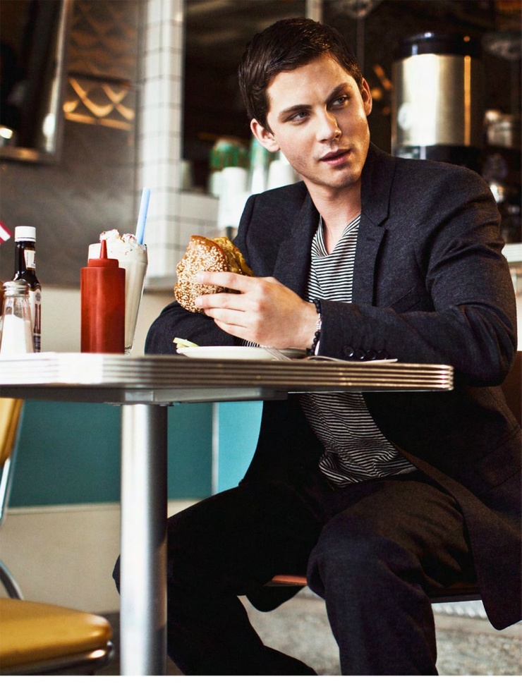 Picture of Logan Lerman