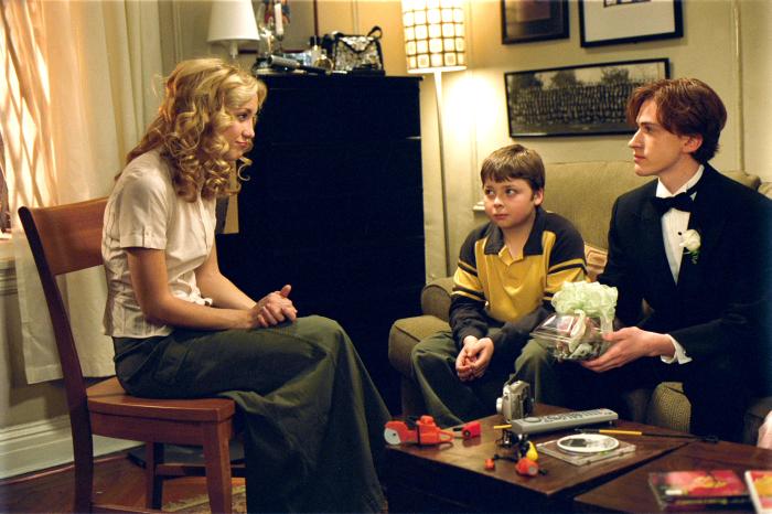 Raising Helen picture