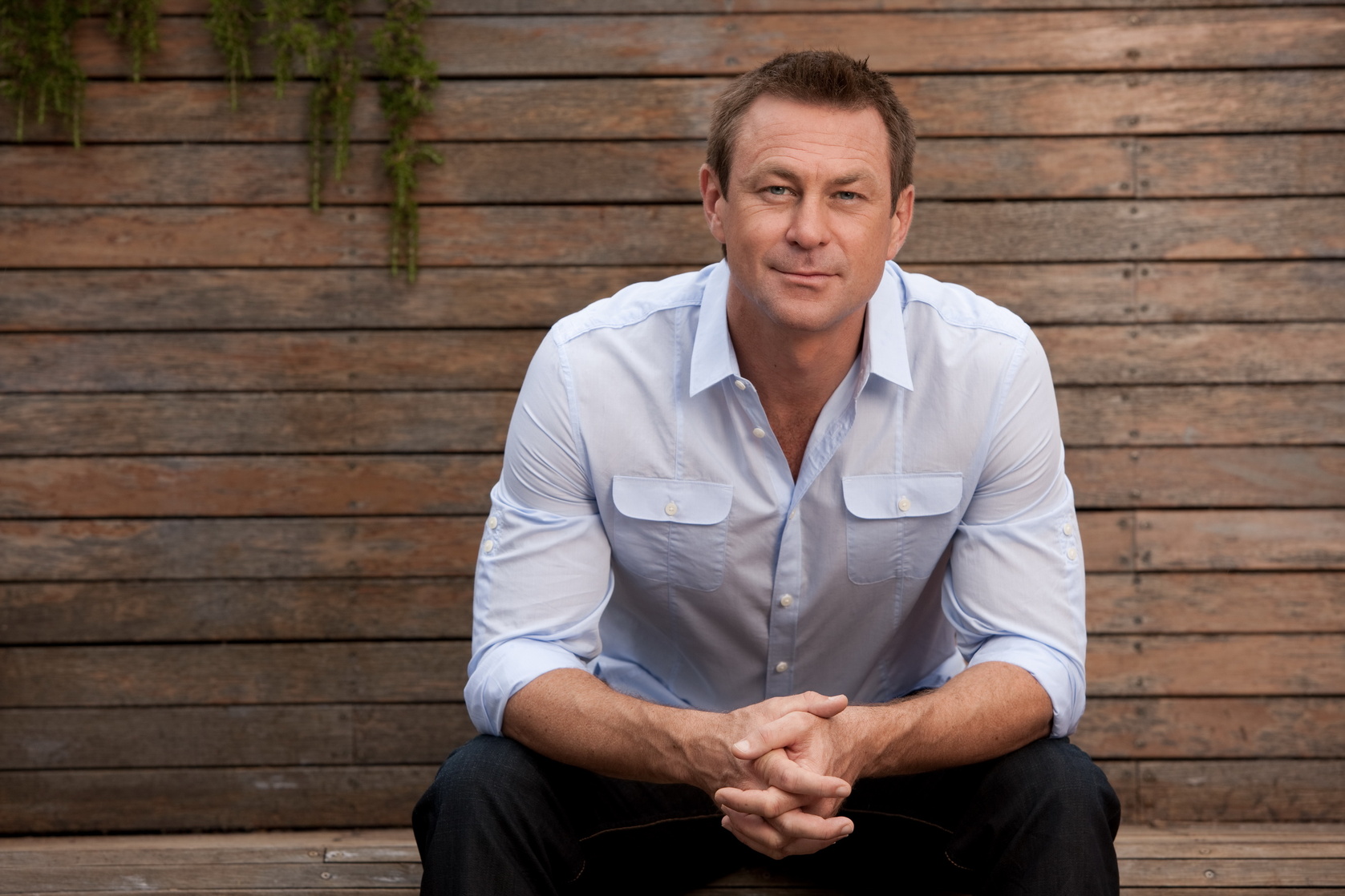 Picture of Grant Bowler
