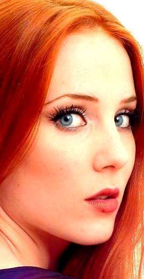 Picture of Simone Simons