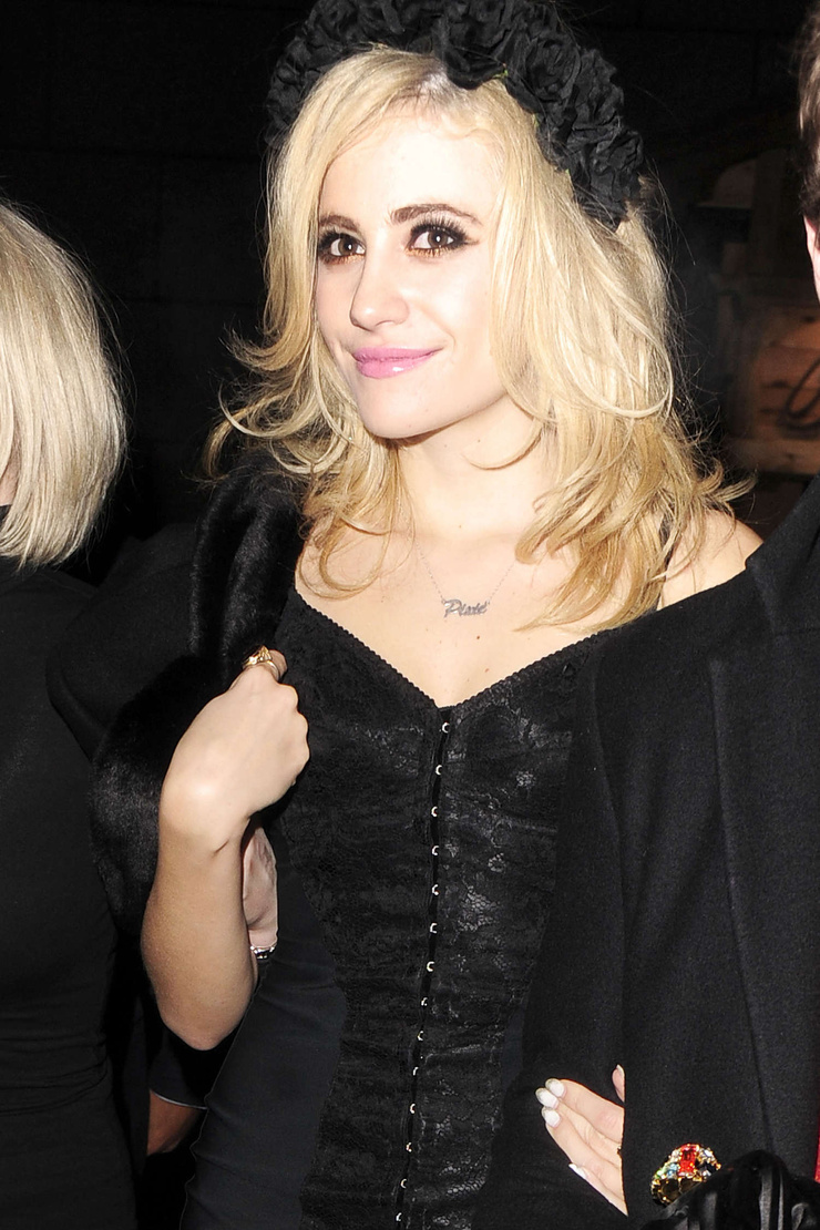 Pixie Lott picture