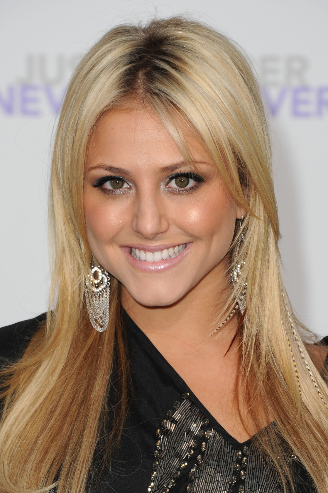 Picture of Cassie Scerbo