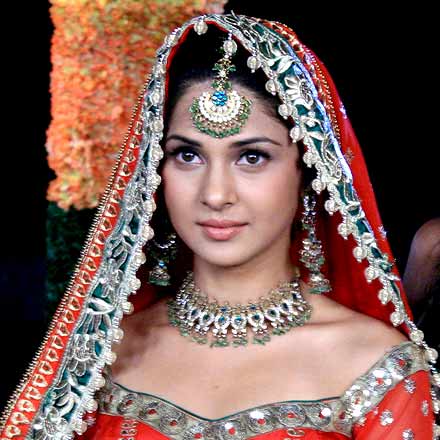Image of Jennifer Winget