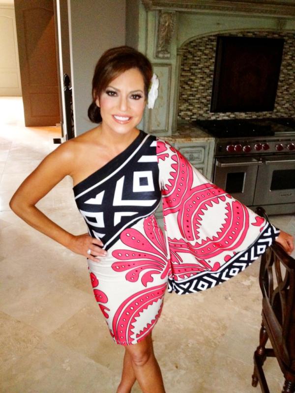 Robin Meade image