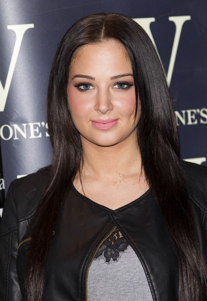 Picture of Tulisa Contostavlos