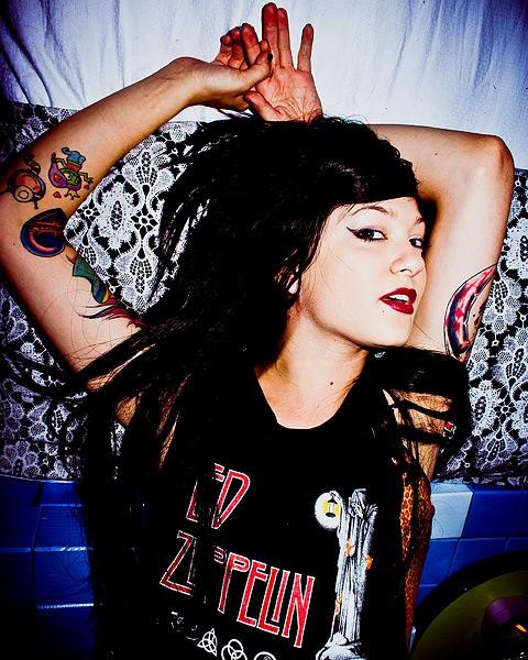 Picture of Porcelain Black