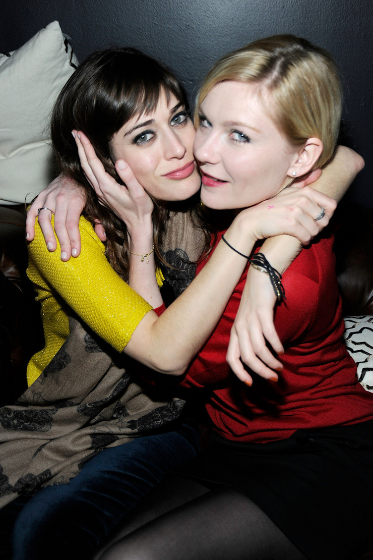 Picture of Lizzy Caplan