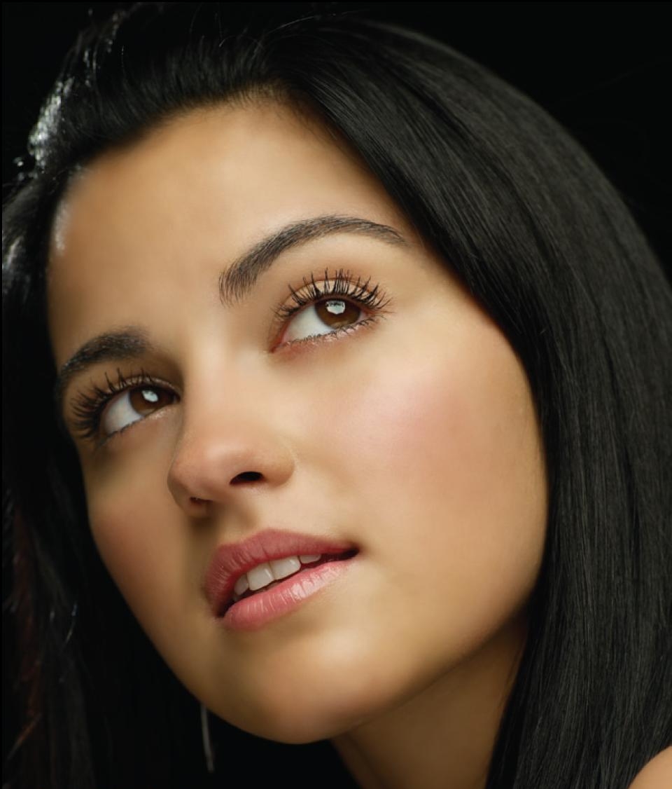 Picture of Maite Perroni