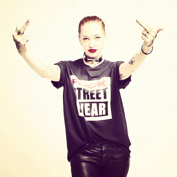 Picture of Porcelain Black