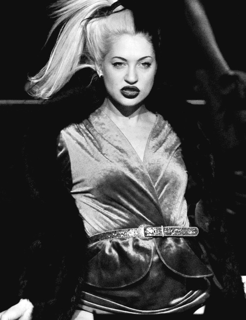 Porcelain Black picture