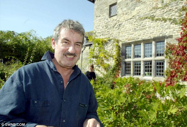 Picture of John Challis