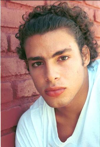 Picture of Cauã Reymond