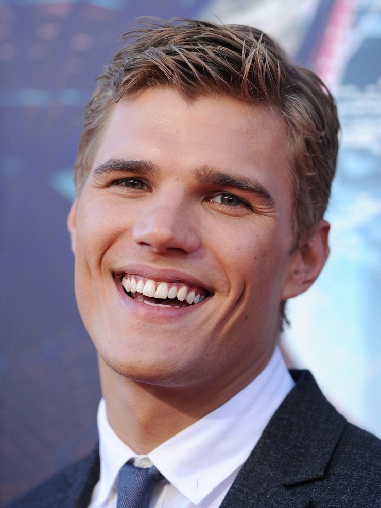 Picture of Chris Zylka