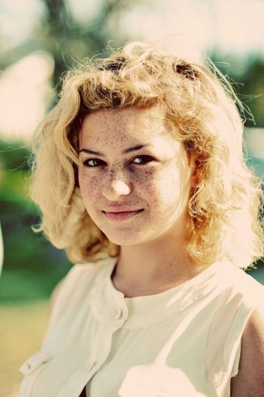 Alia Shawkat picture