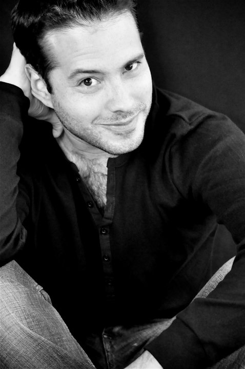 Iván Esquivel picture
