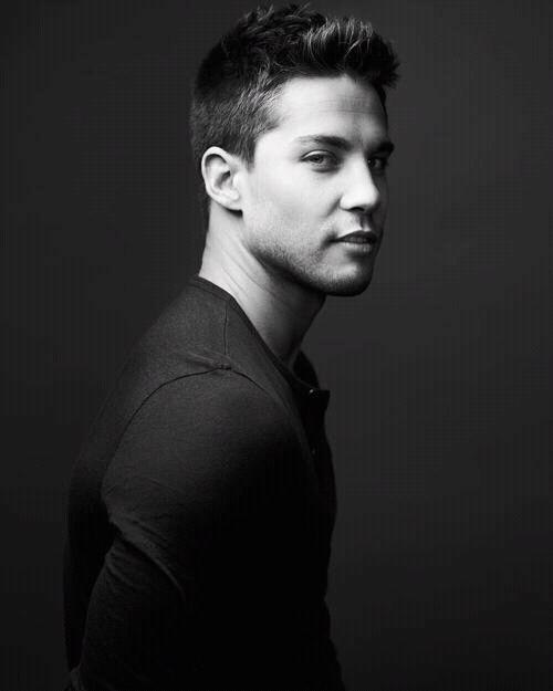 Dean Geyer image