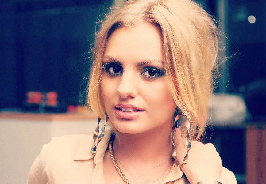 Picture of Alexandra Stan