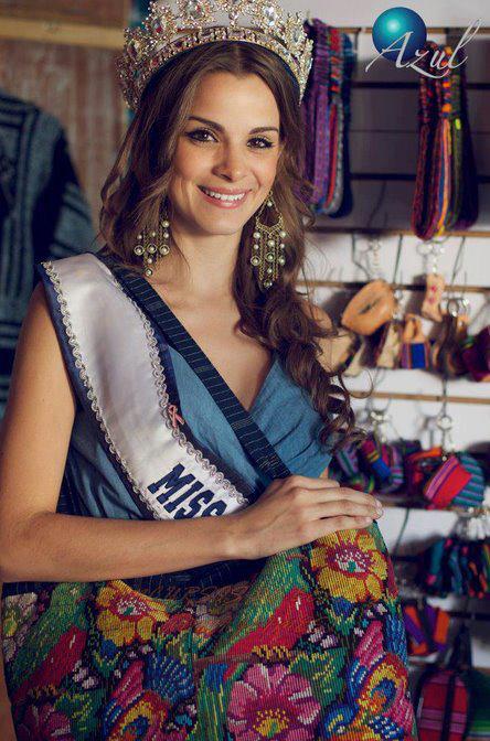 Laura Godoy picture