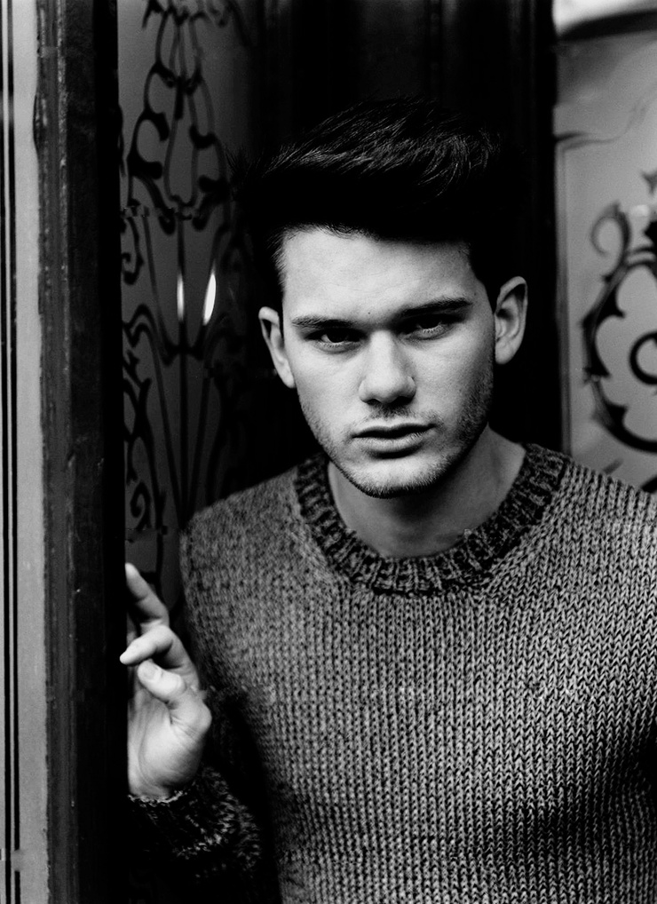 Picture of Jeremy Irvine