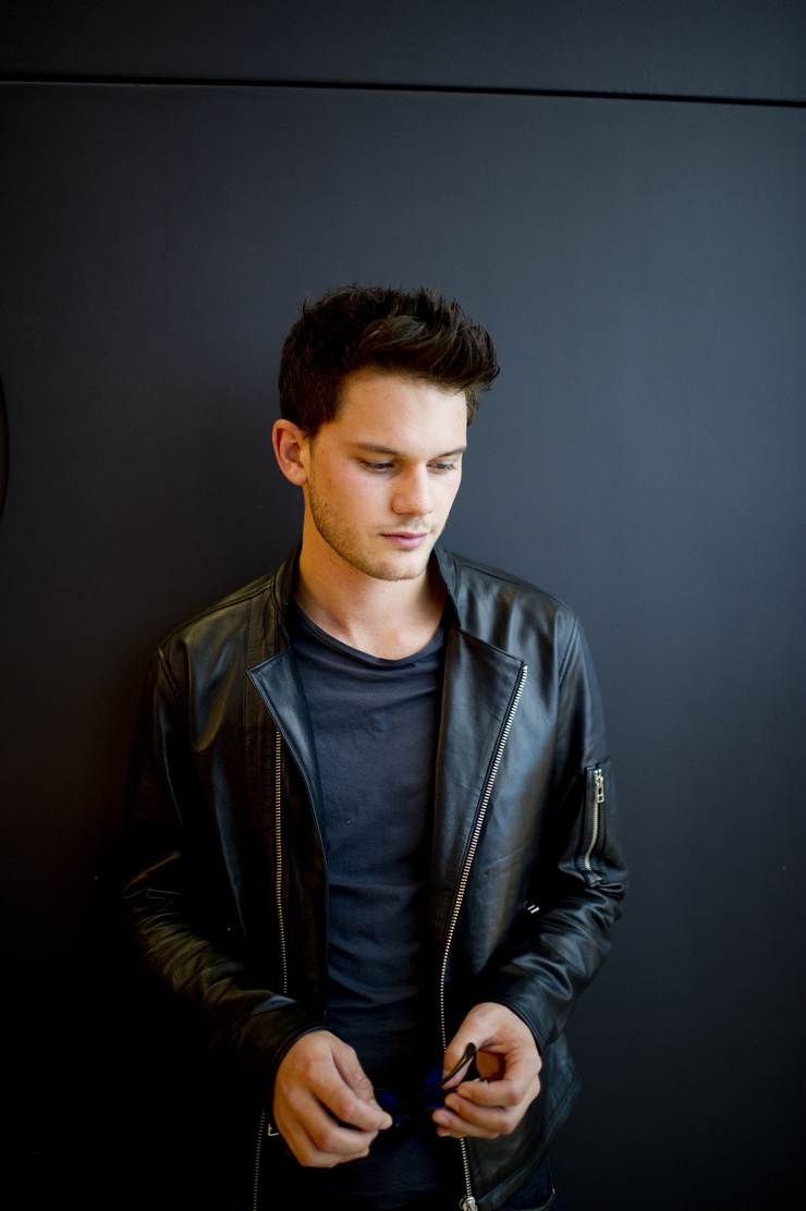 Jeremy Irvine image