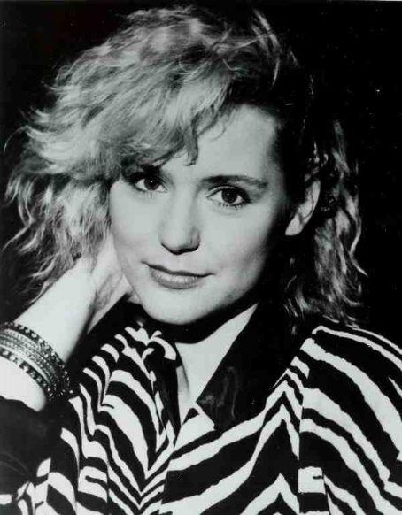 Picture of Dedee Pfeiffer