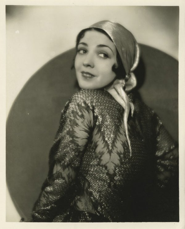 Picture of Lila Lee