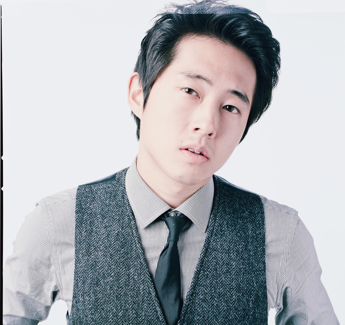 Picture of Steven Yeun