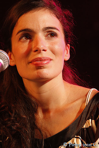 Picture of Yael Naïm