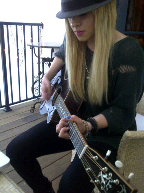 Picture of Orianthi