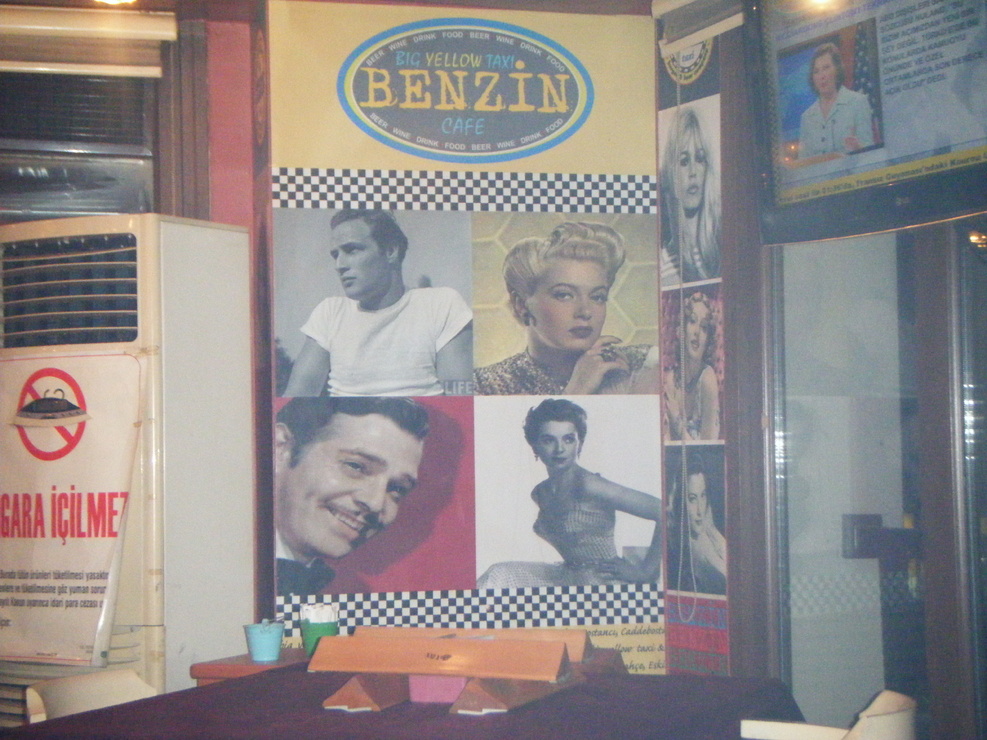 Benzin Cafe Celebrity Art