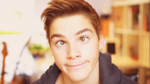 Picture of Finn Harries