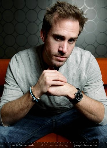 Picture of Joseph Fiennes