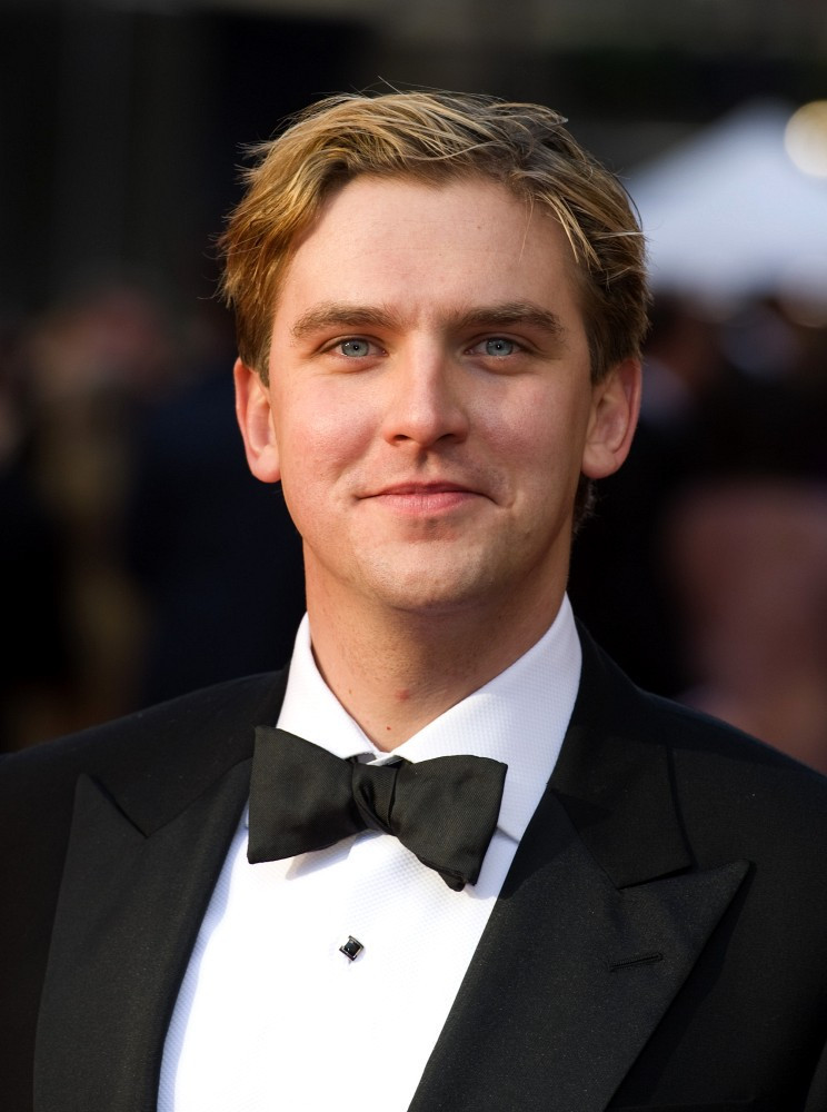 Picture of Dan Stevens