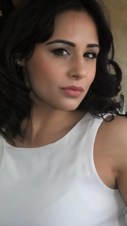 Mandy Takhar picture