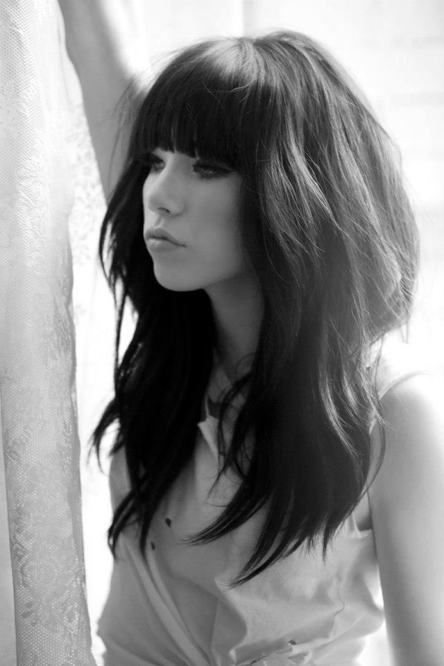 Carly Rae Jepsen | Hairstyles with bangs, Hair, Hair styles