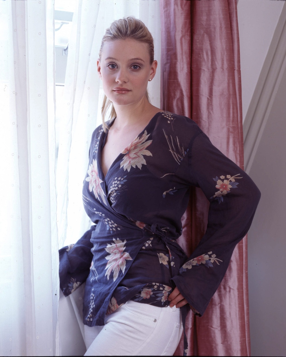 Romola Garai picture