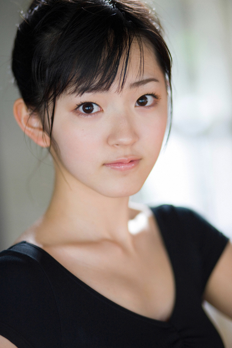 Picture of Airi Suzuki