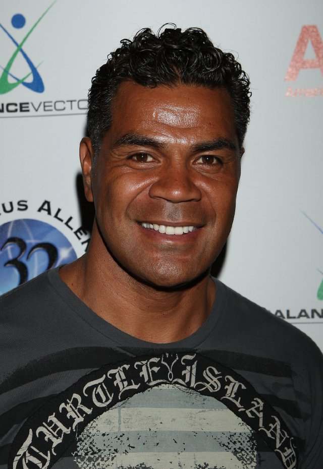 Junior Seau picture